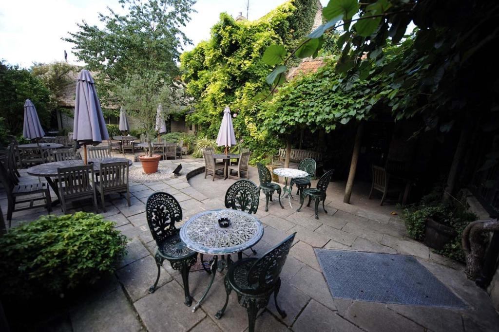 THE WILD DUCK INN, CIRENCESTER